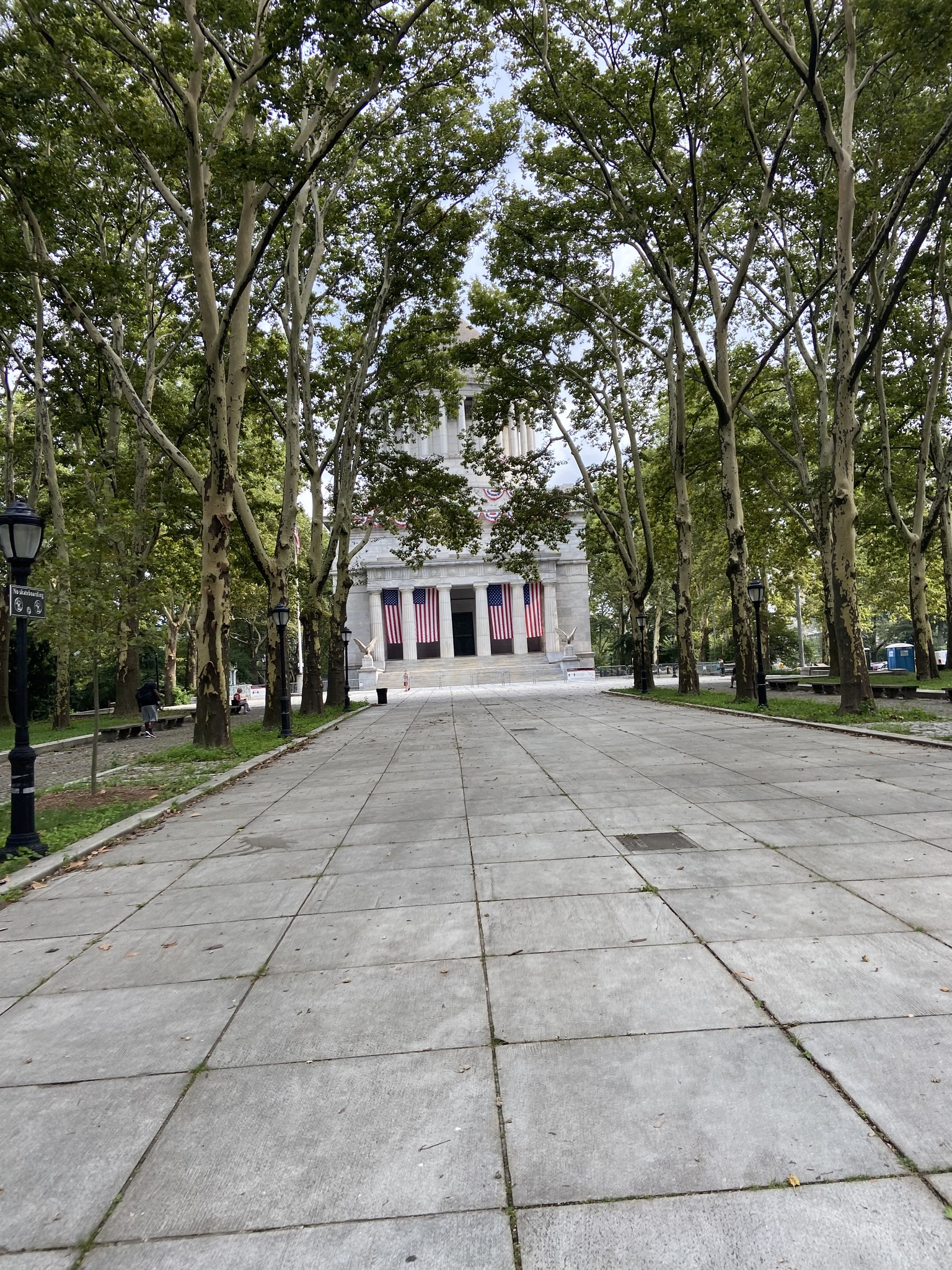Season 3, Episode 18-Ulysses Grant’s Tomb – Visiting the Presidents
